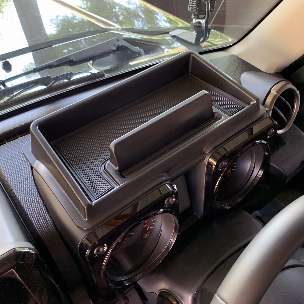 Suzuki Jimny Gen 4 Dashboard Storage Tray – Yuppie Gear